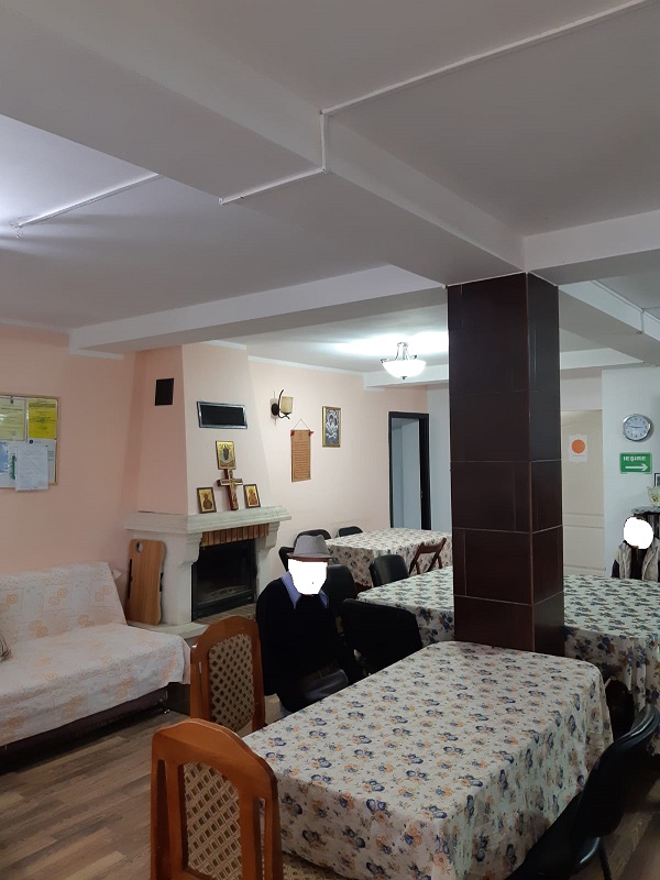 Camin de batrani Neamt